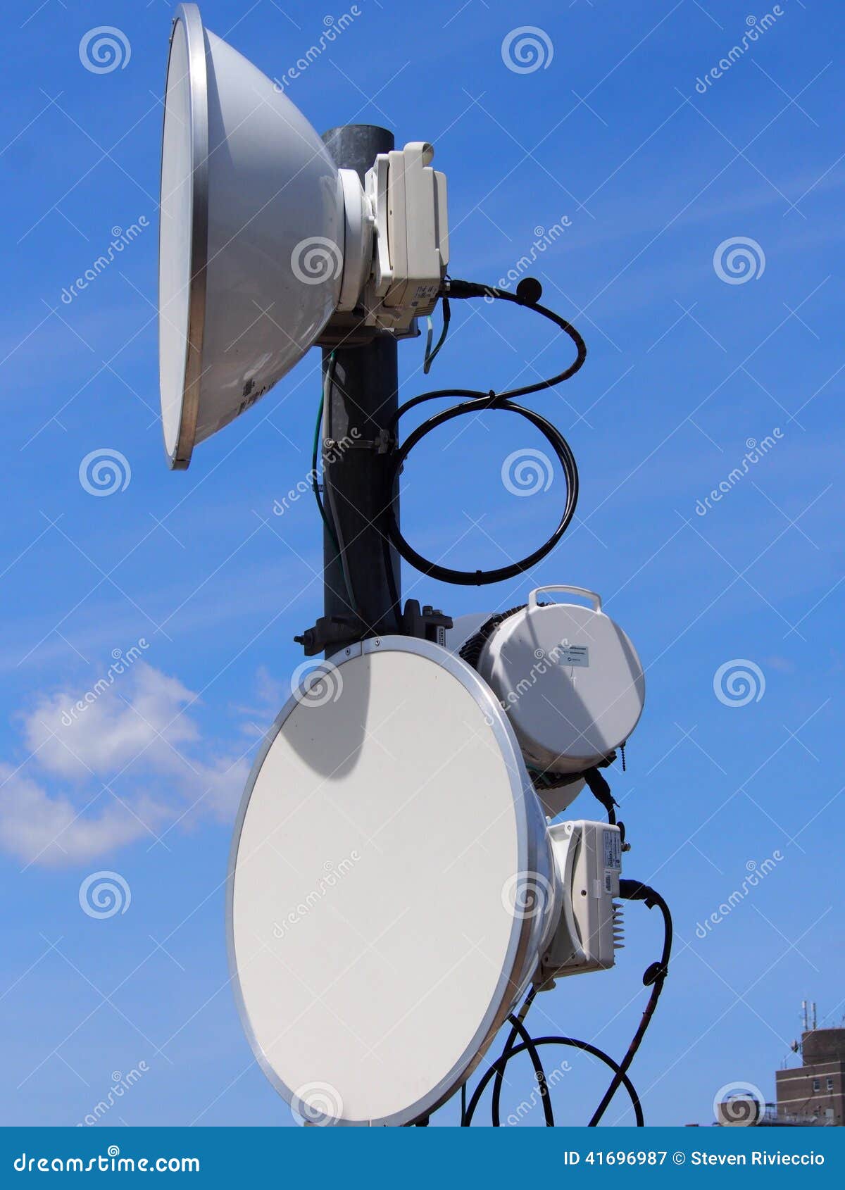 Microwave Antenna stock image. Image of radiation, antennas - 41696987