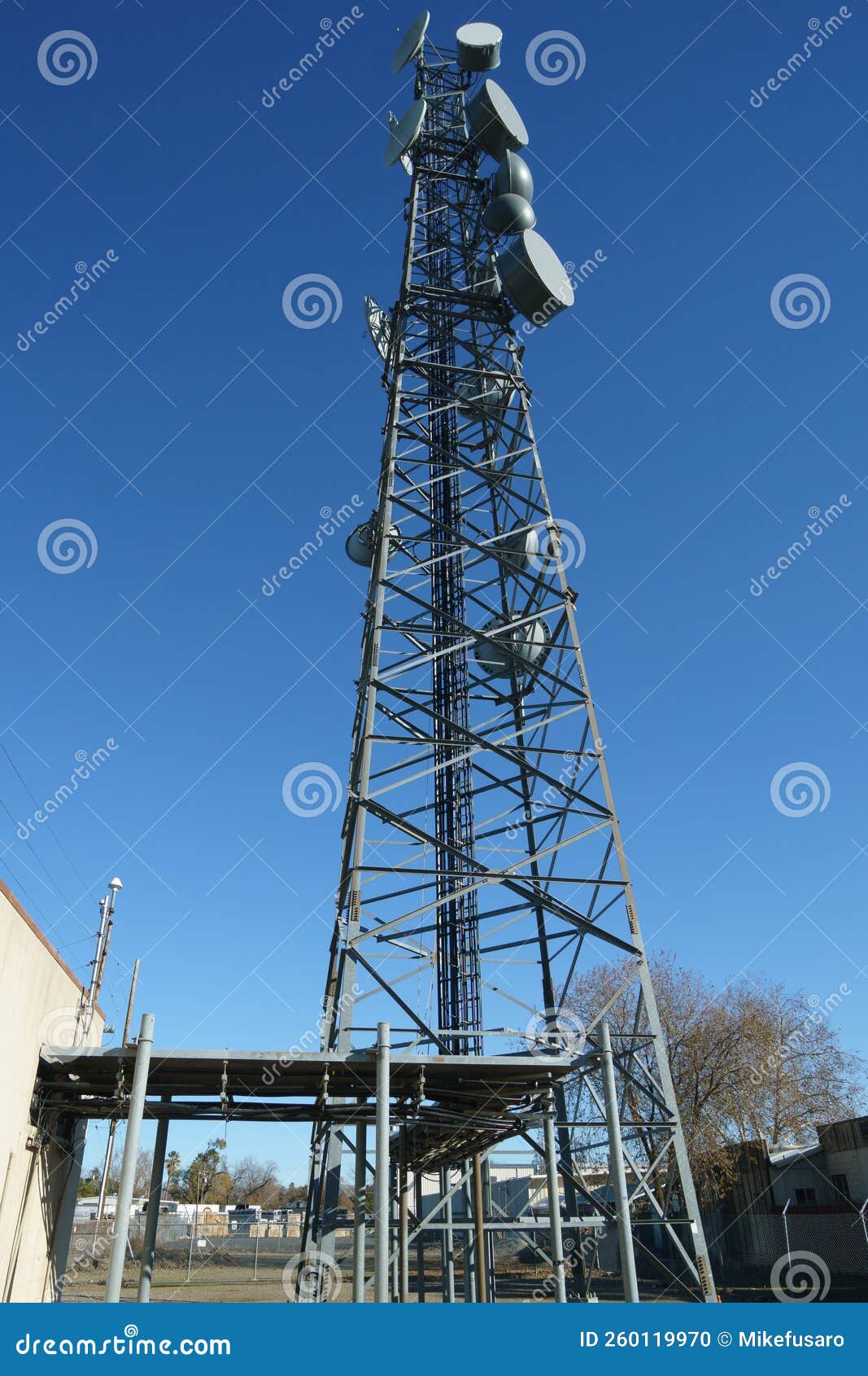 Microwave Telecommunications Tower Stock Photo - Image of phone ...