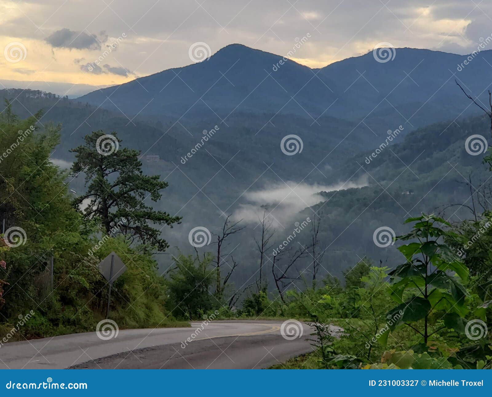 Mid September in the Smokie Mountains Stock Image - Image of nature ...