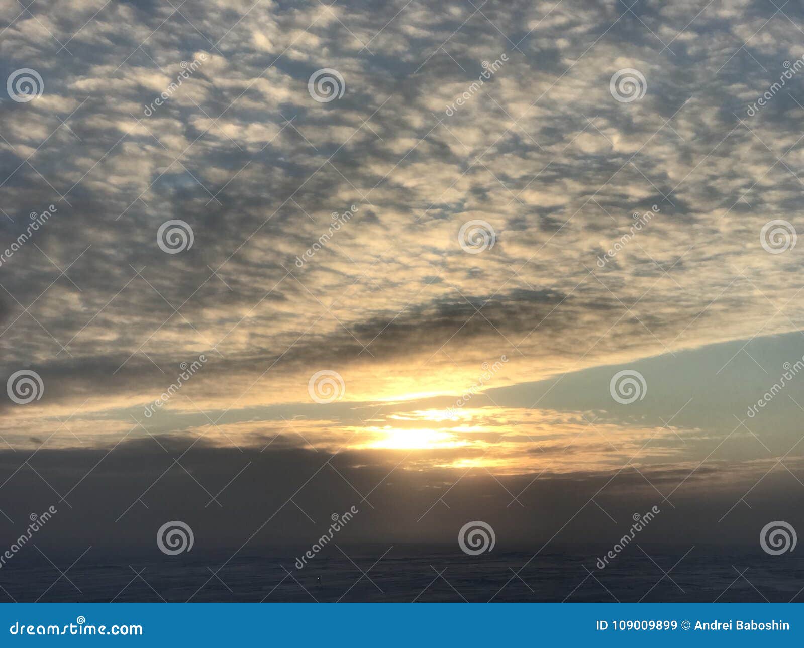 Midday Sun in Winter Arctic Stock Image - Image of skies, arctic: 109009899