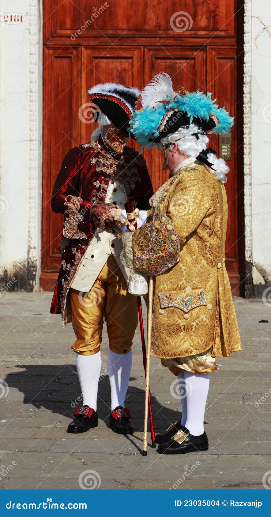 Middeleeuwse roddel redactionele stock afbeelding. Image of toeristen ...