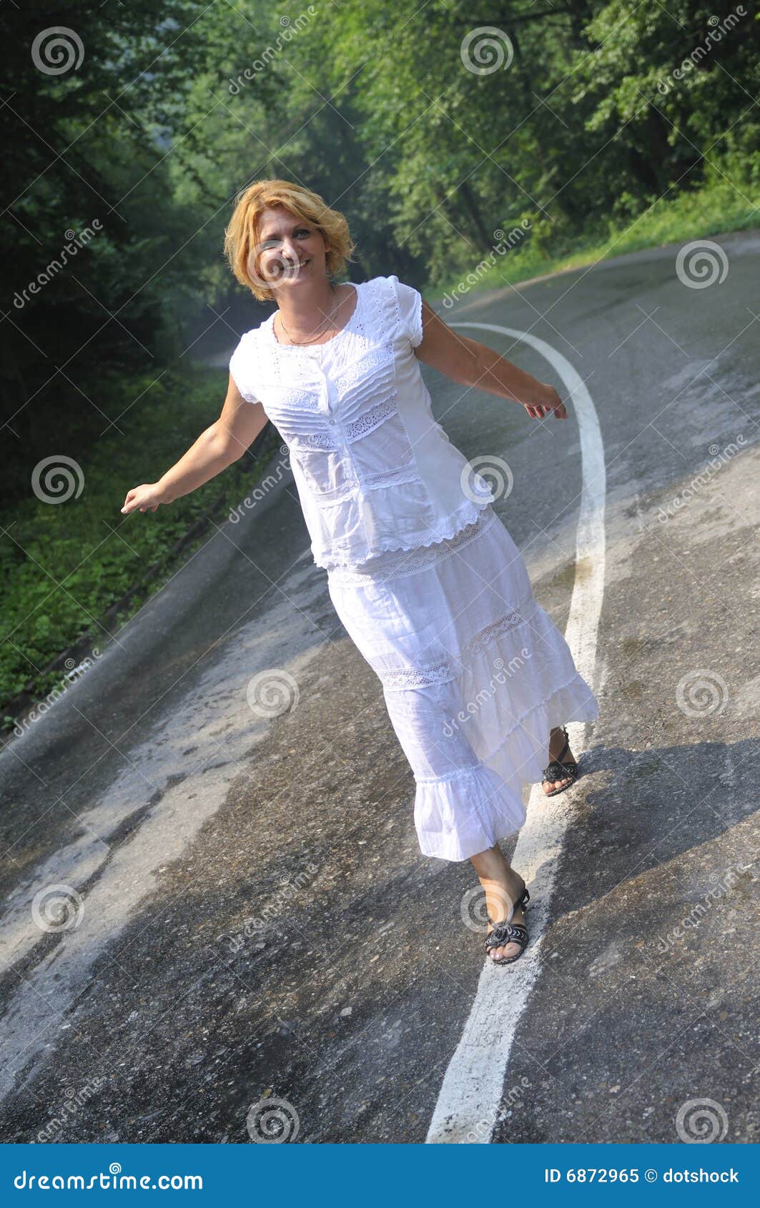 Middle age woman walk stock image. Image of fresh, mature - 6872965