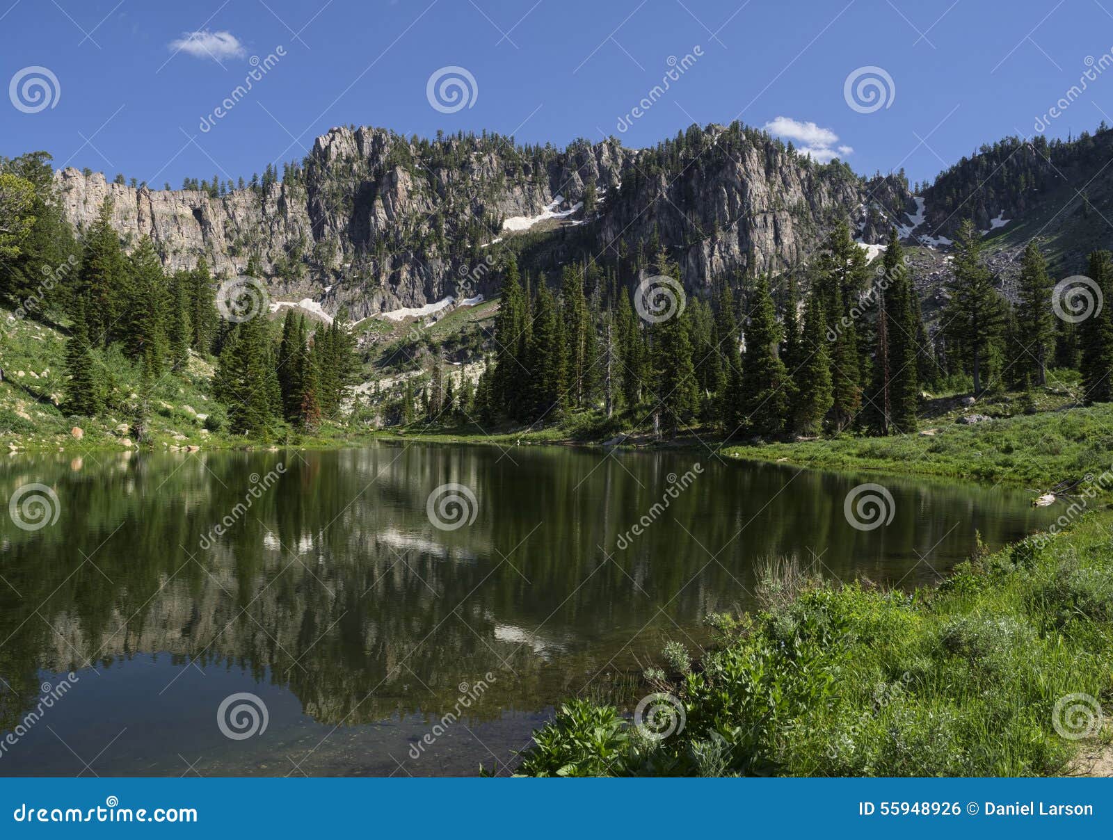 Middle Bloomington Lake stock photo. Image of bank, bloomington - 55948926