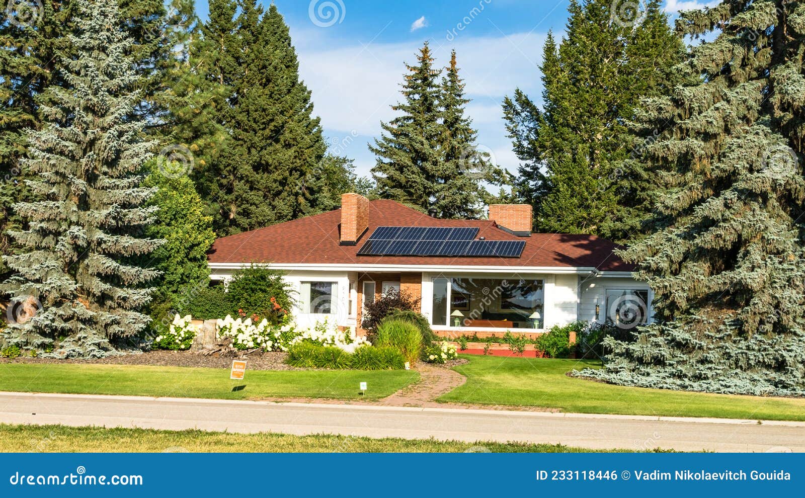 Middle class house editorial photo. Image of estate - 233118446