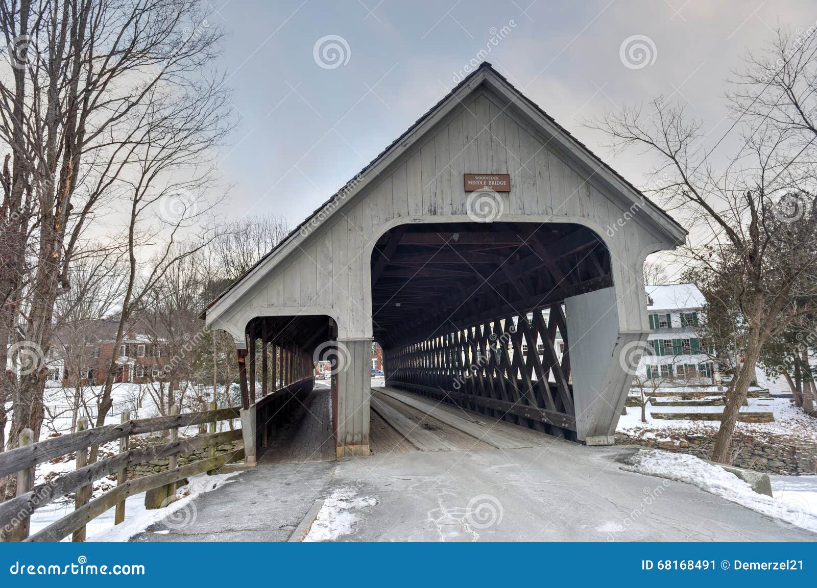 Middle Covered Bridge - Vermont Stock Image - Image of landmark, small ...