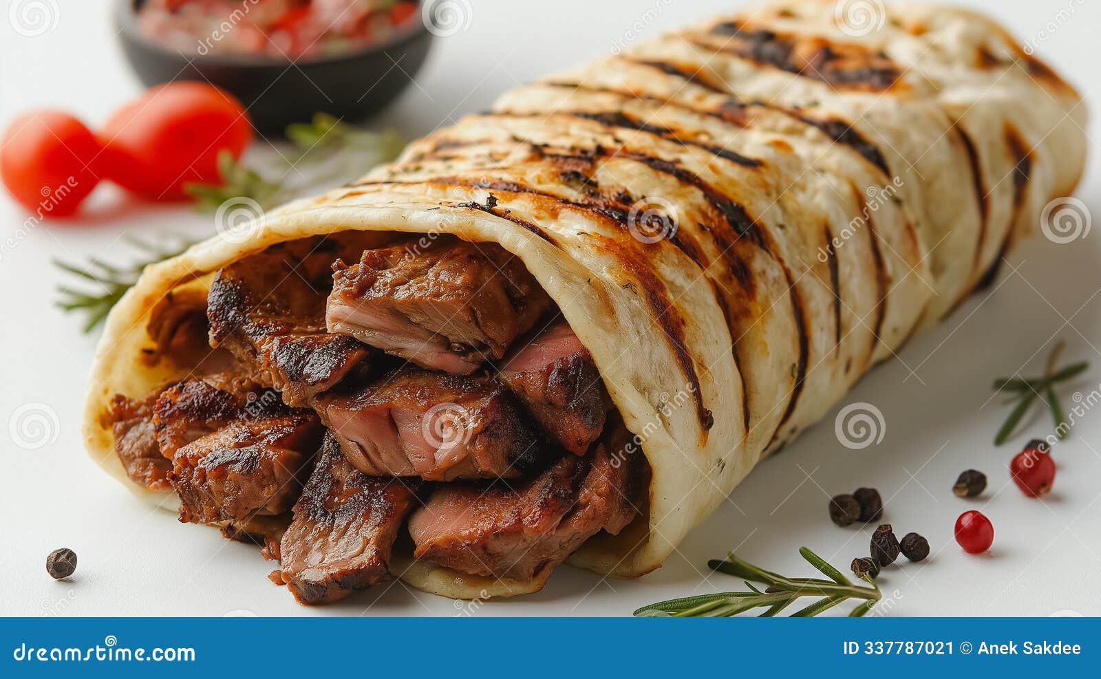Middle Eastern Shawarma, Sliced Meat with Flatbread, Isolated on White ...