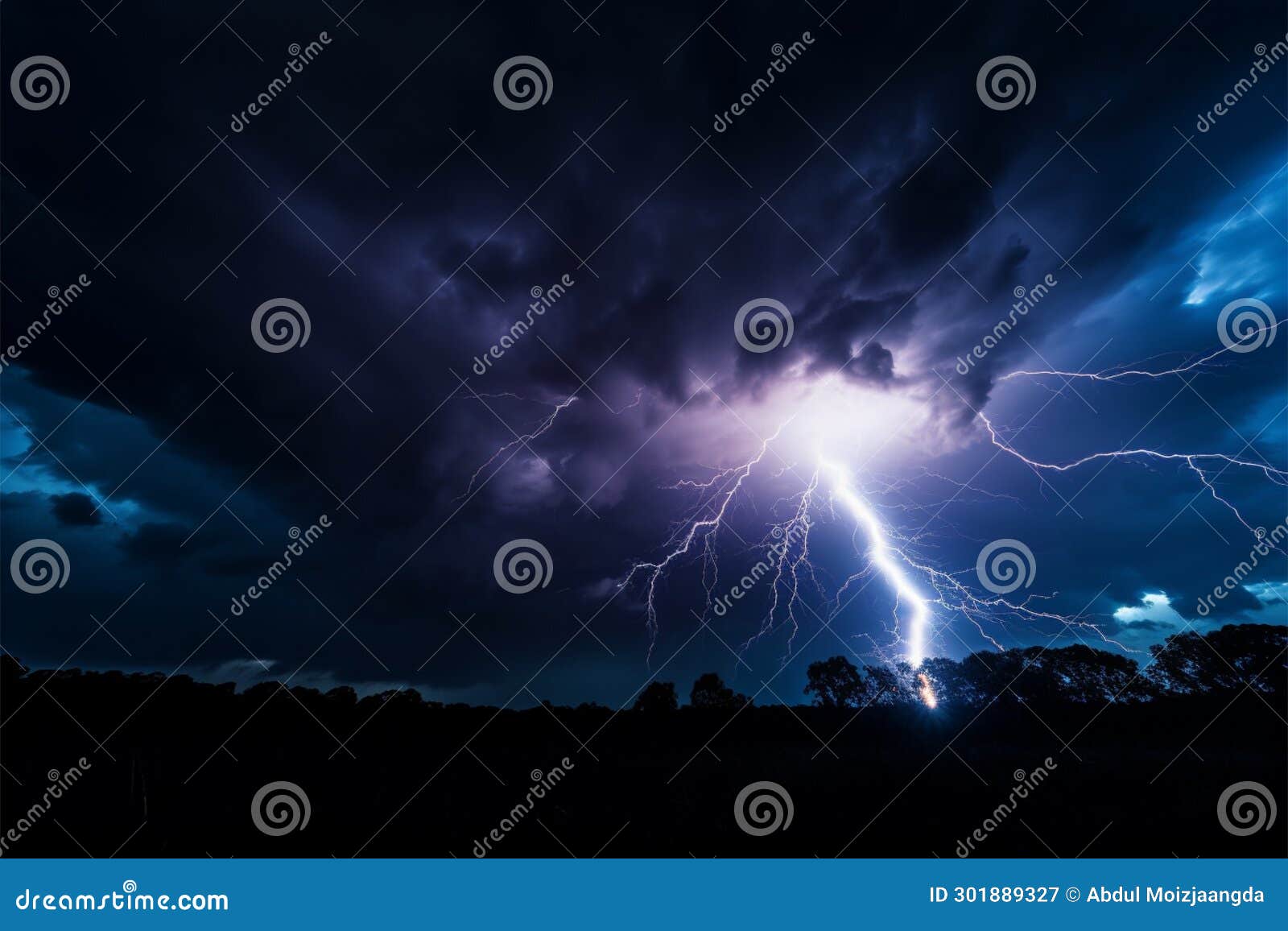Midnight Flash Lightning at Night Creates a Dramatic and Luminous ...