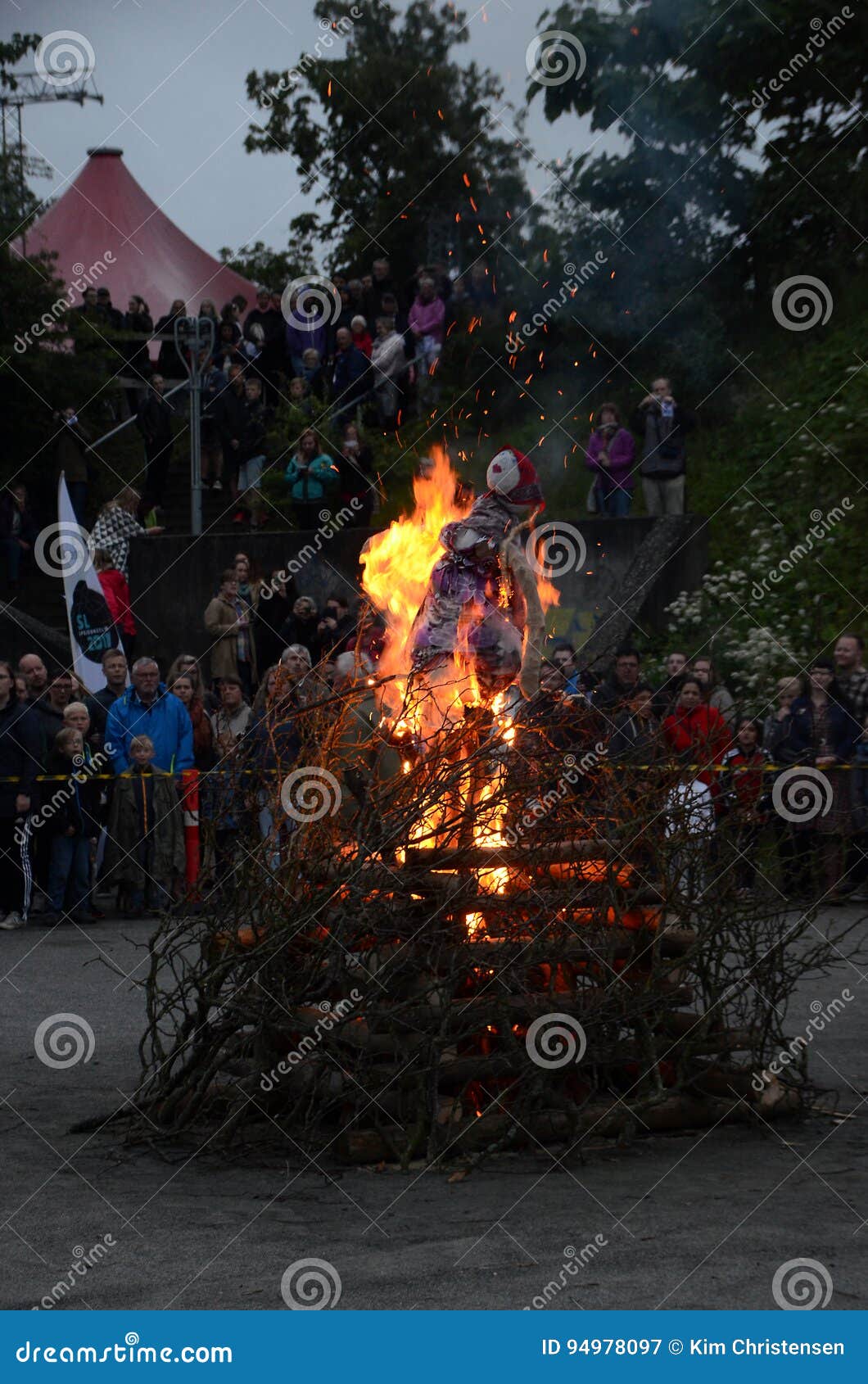 Midsummer Bonfire editorial photography. Image of editorial - 94978097