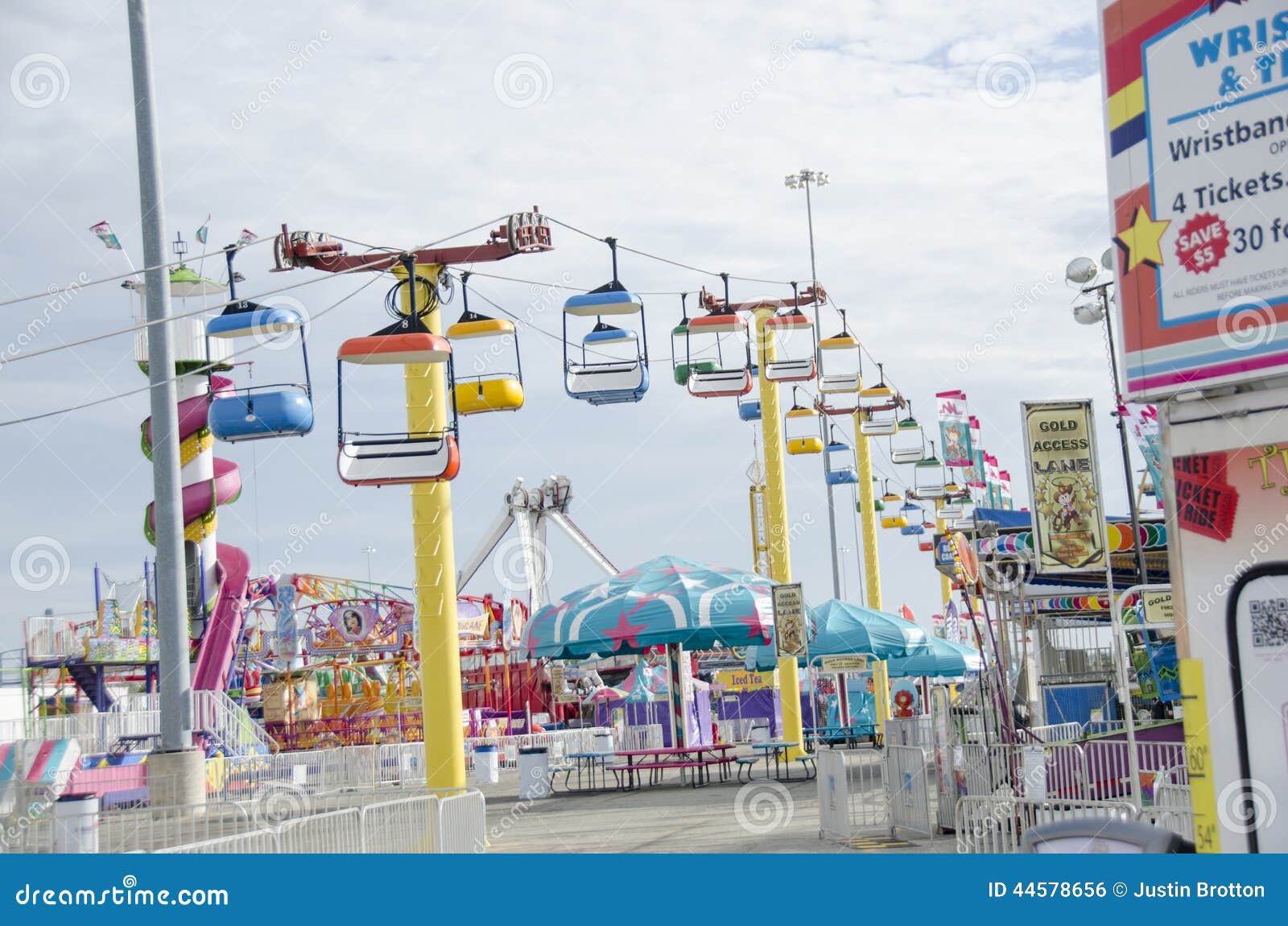 Midway Ride at Oklahoma State Fair Editorial Photo - Image of fair ...