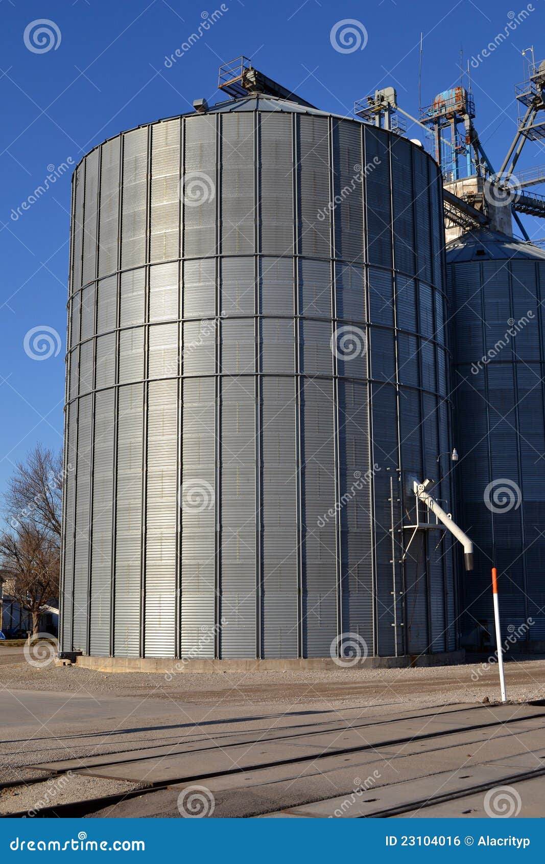 Midwest Grain Elevator Silo Bin Stock Photo - Image of farming ...
