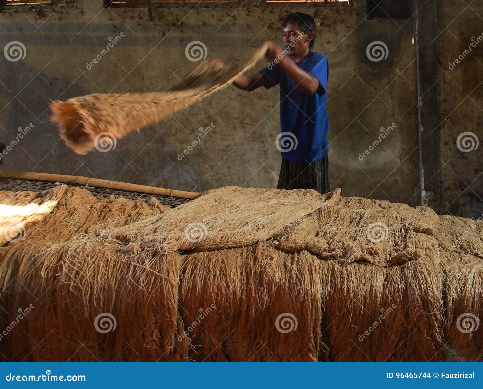 Mie Lethek Yogyakarta imagen de archivo editorial. Imagen de producto ...