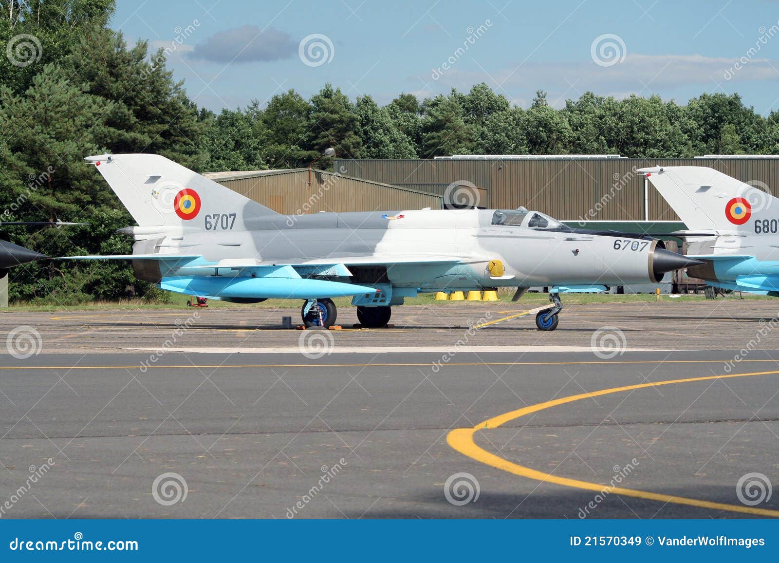 MiG-21 imagen de archivo editorial. Imagen de potencia - 21570349