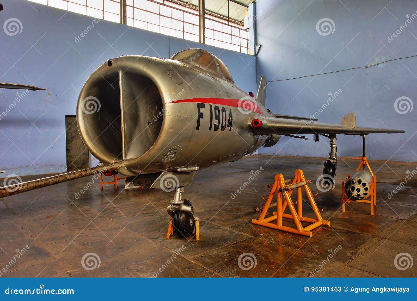 Mig 19 Farmer editorial stock photo. Image of fuselage - 95381463
