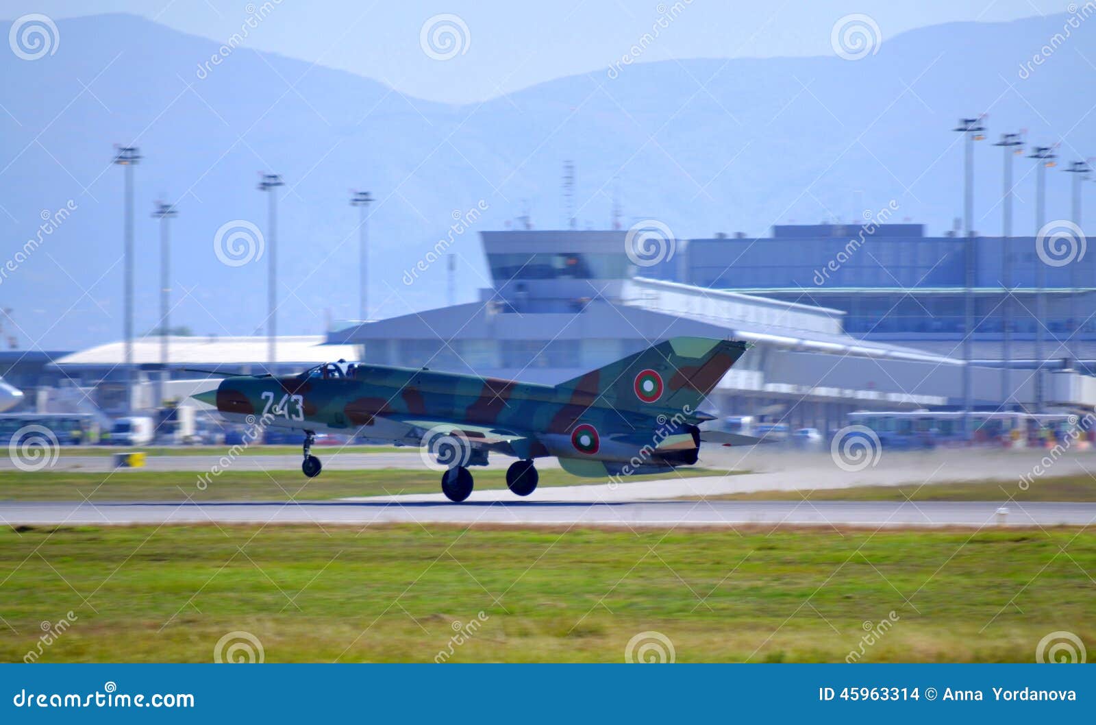 Mig-21 Supersonic Turbojet Landing Editorial Stock Image - Image of ...