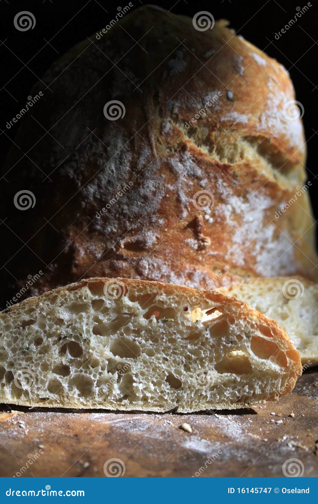 Miga de pan del artesano imagen de archivo. Imagen de clave - 16145747