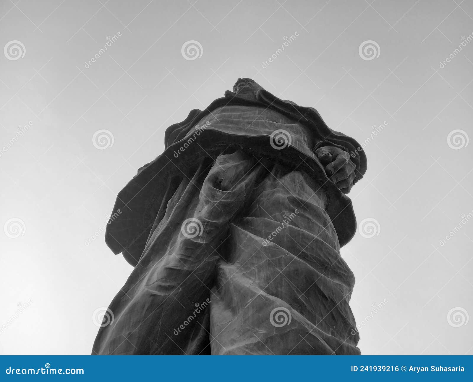 The mighty statue of unity editorial photo. Image of asian - 241939216