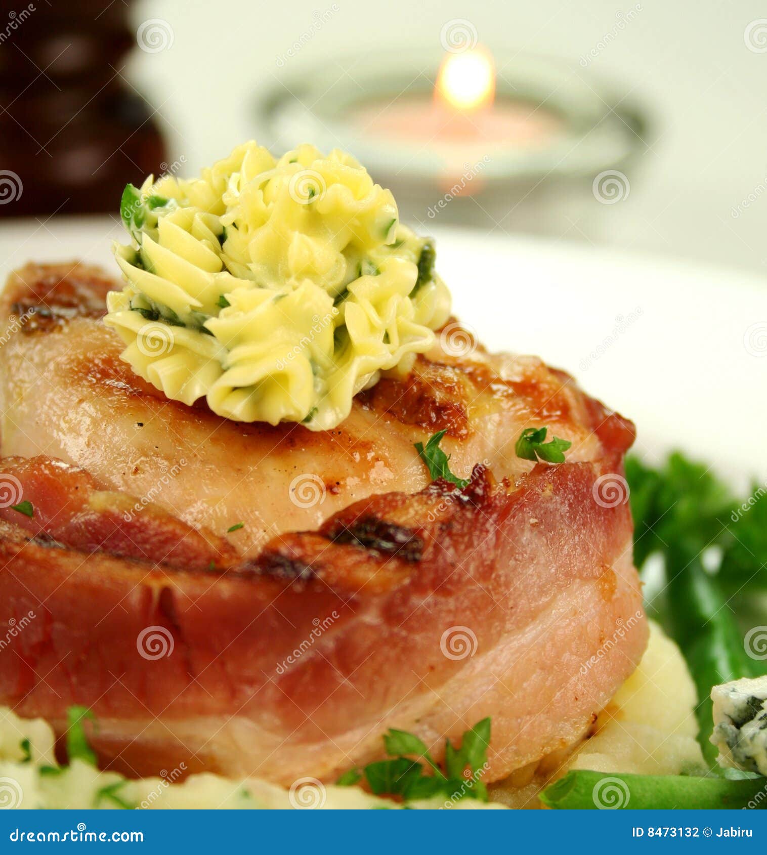 Mignon de filete del pollo foto de archivo. Imagen de adorne - 8473132