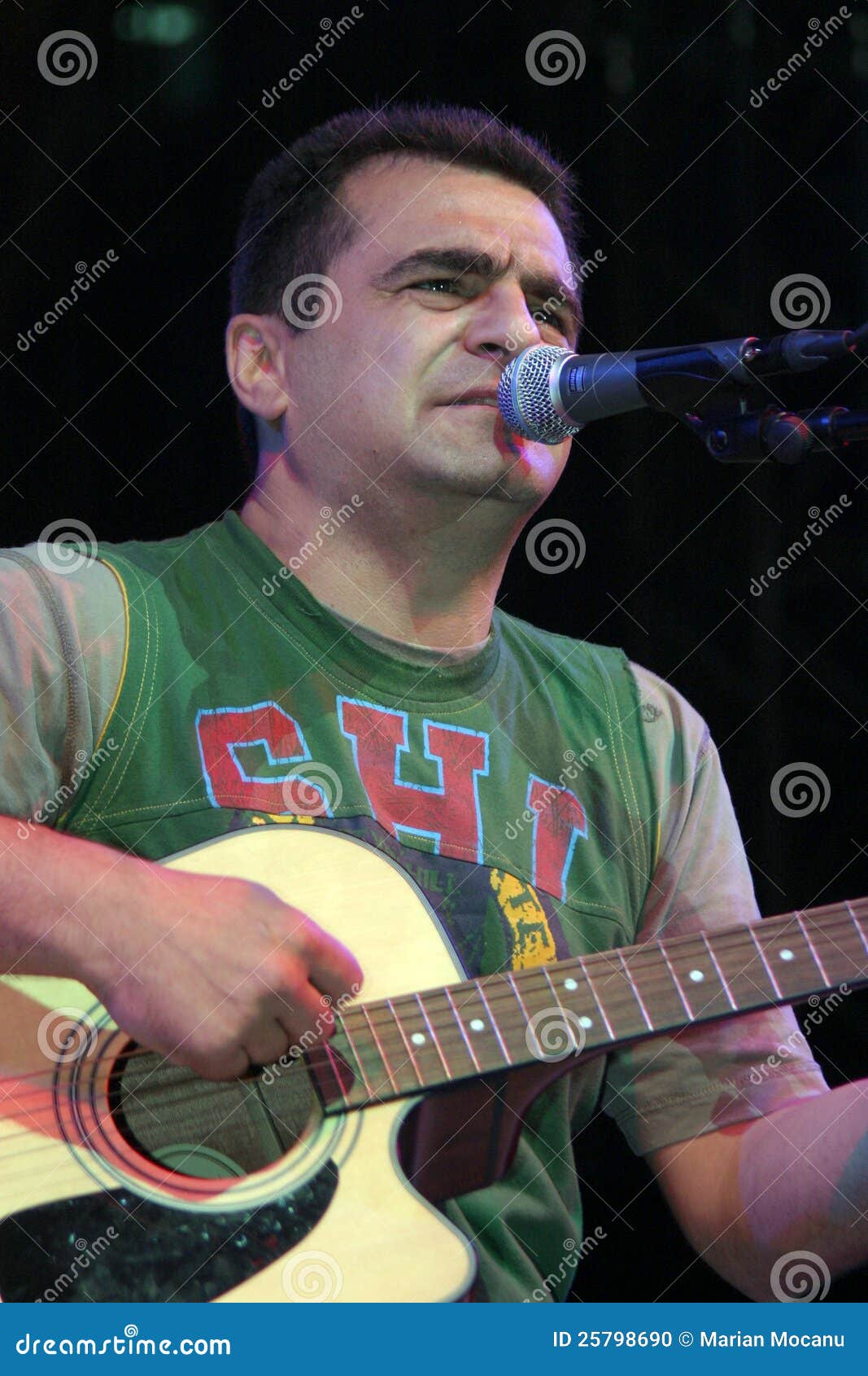 Mihai Margineanu imagem editorial. Imagem de guitarra - 25798690