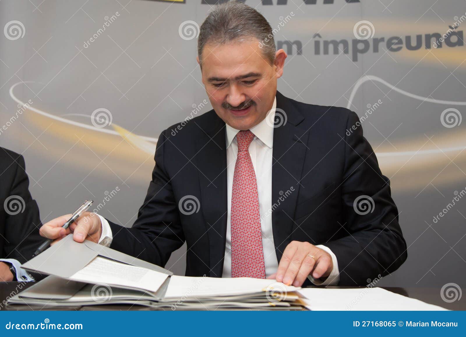 Mihai Tanasescu editorial image. Image of conference - 27168065