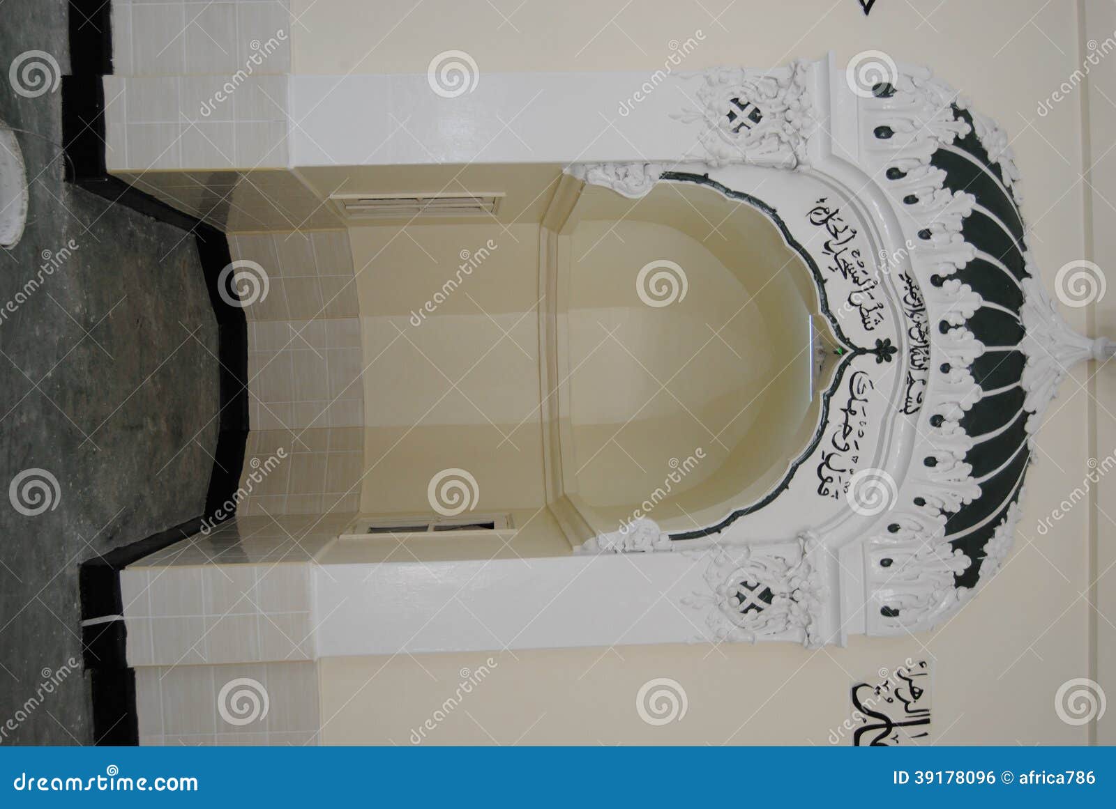 Mihrab qibla in a mosque editorial photo. Image of qibla - 39178096