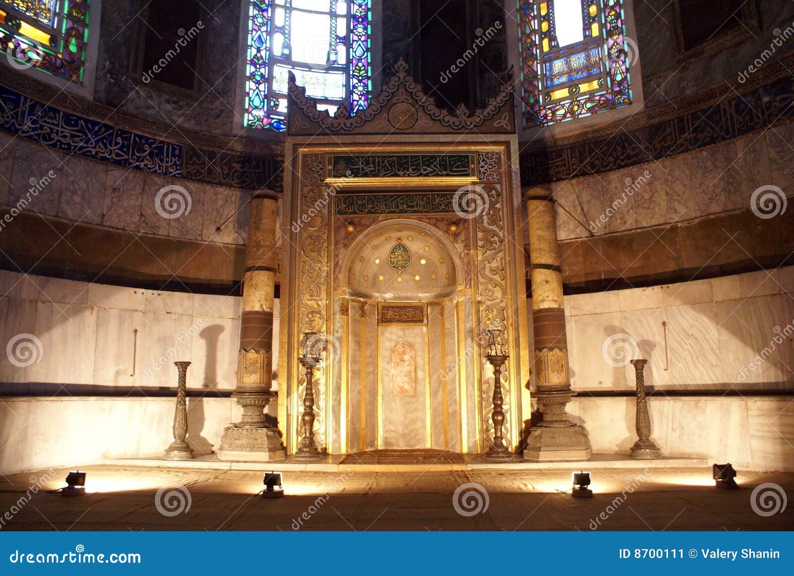 Mihrab and windows stock image. Image of place, gold, destinations ...