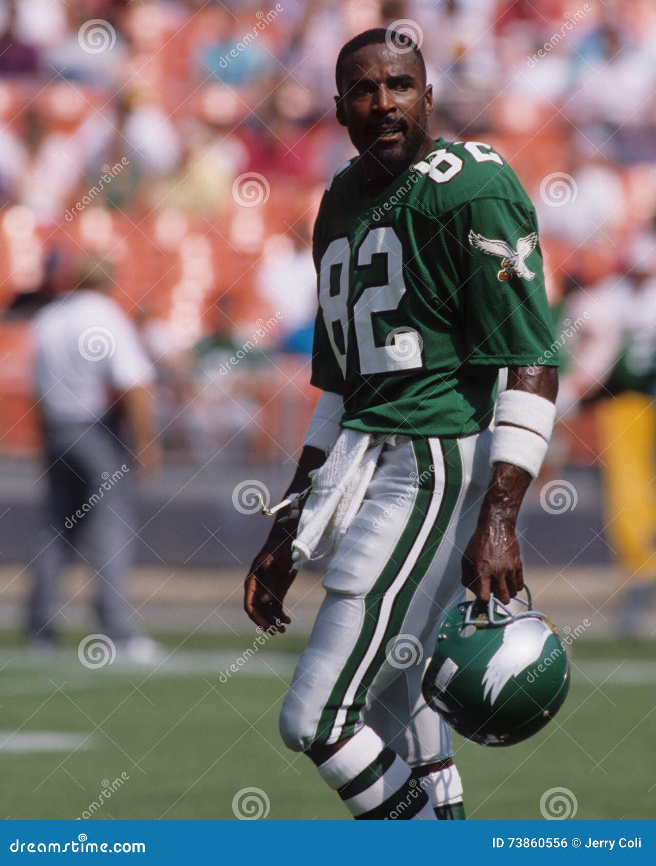 Mike Quick photo éditorial. Image du football, microphone - 73860556