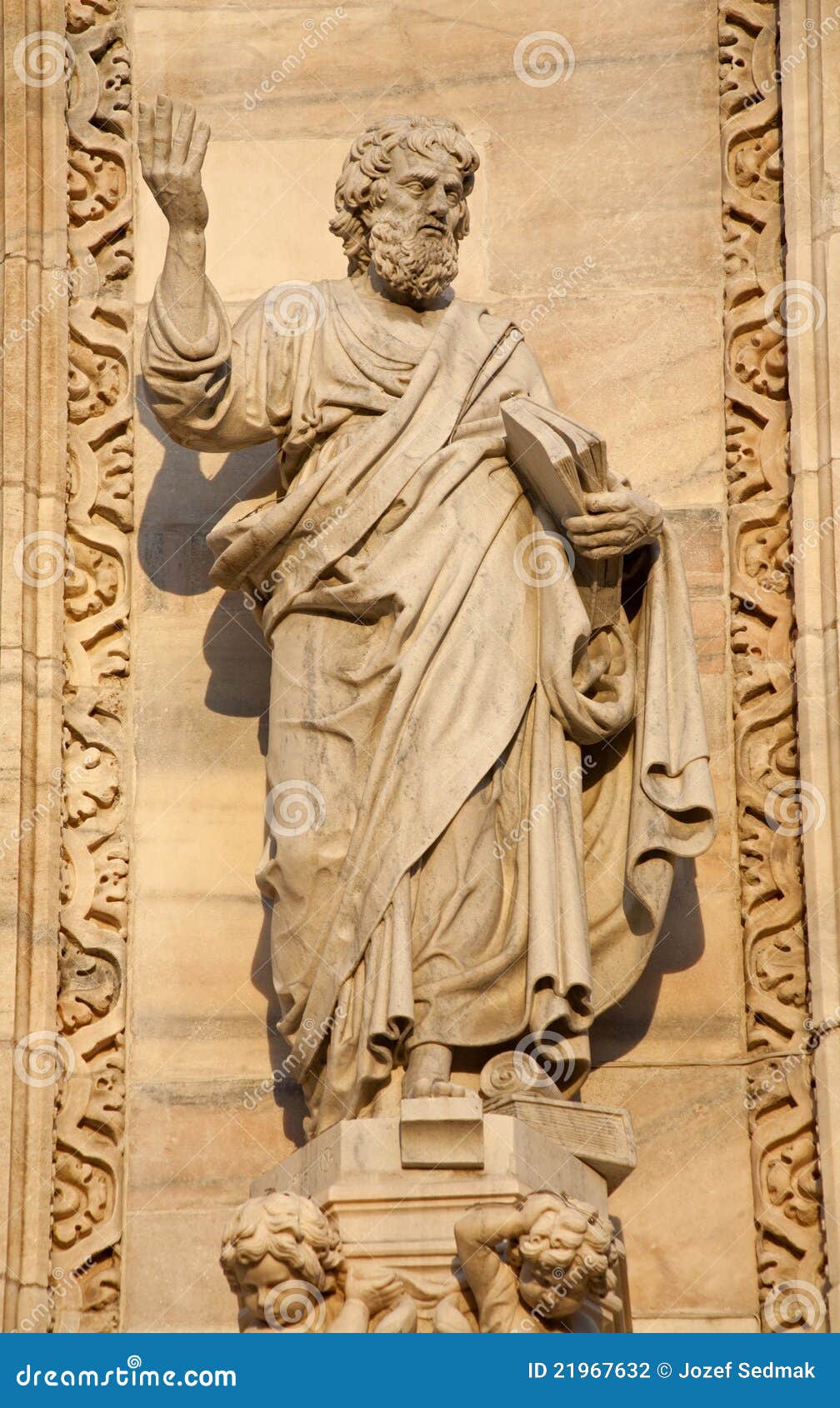 Milan - Apostle Statue from Facade of Dom Stock Photo - Image of facade ...