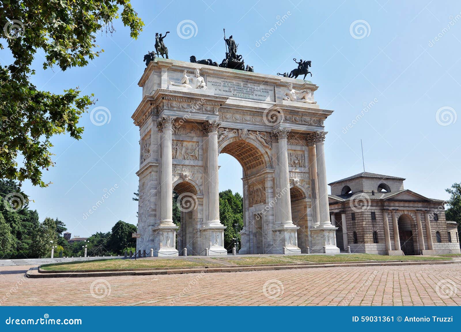 Milan - Arch of Peace stock image. Image of lombardy - 59031361