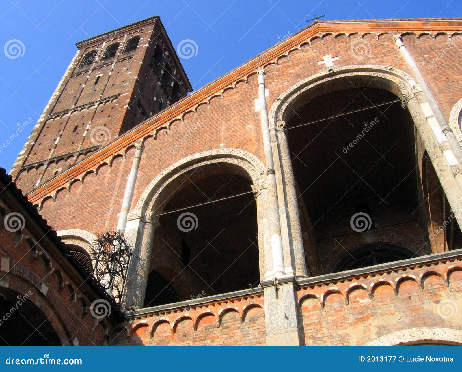 Milan architecture - Italy stock image. Image of atrium - 2013177