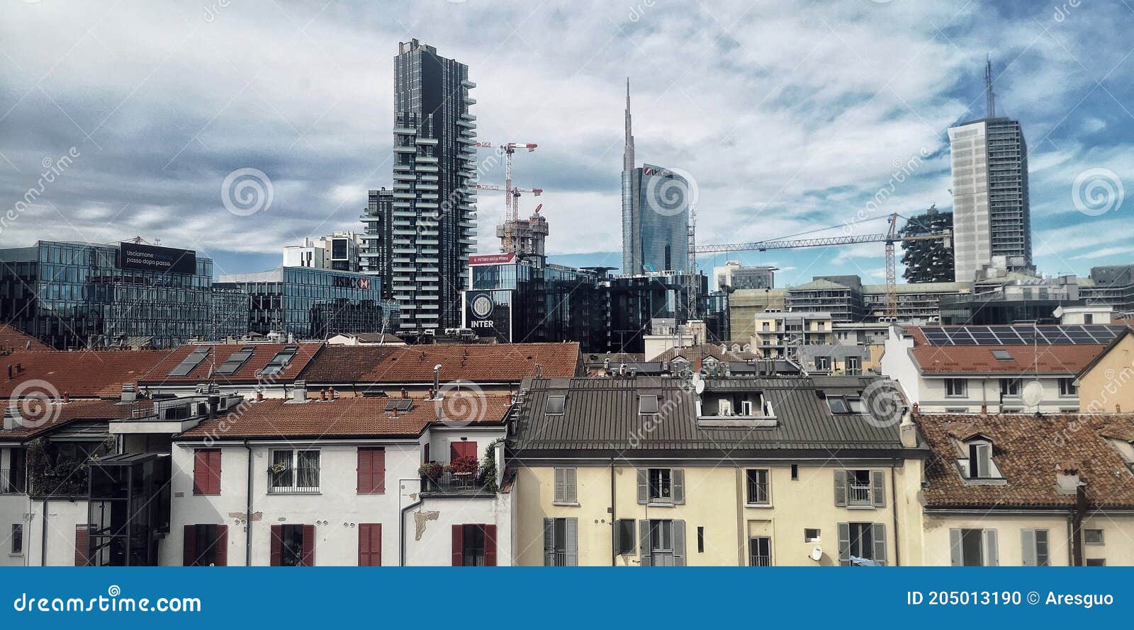 Milan City Architecture,Milano Editorial Image - Image of skyline ...