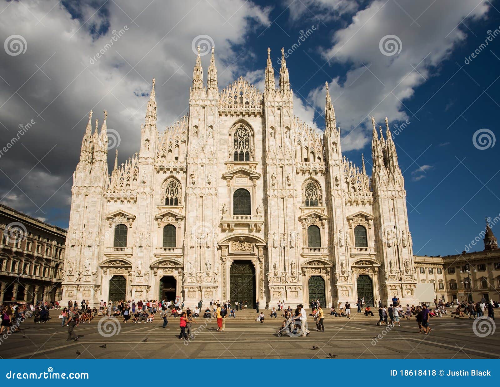 Milan Duomo, Italy editorial stock photo. Image of exterior - 18618418
