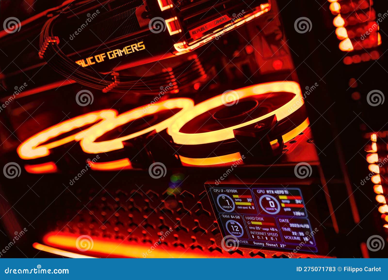 Personalize Your Gaming PC with an Illuminated Internal Display Showing ...