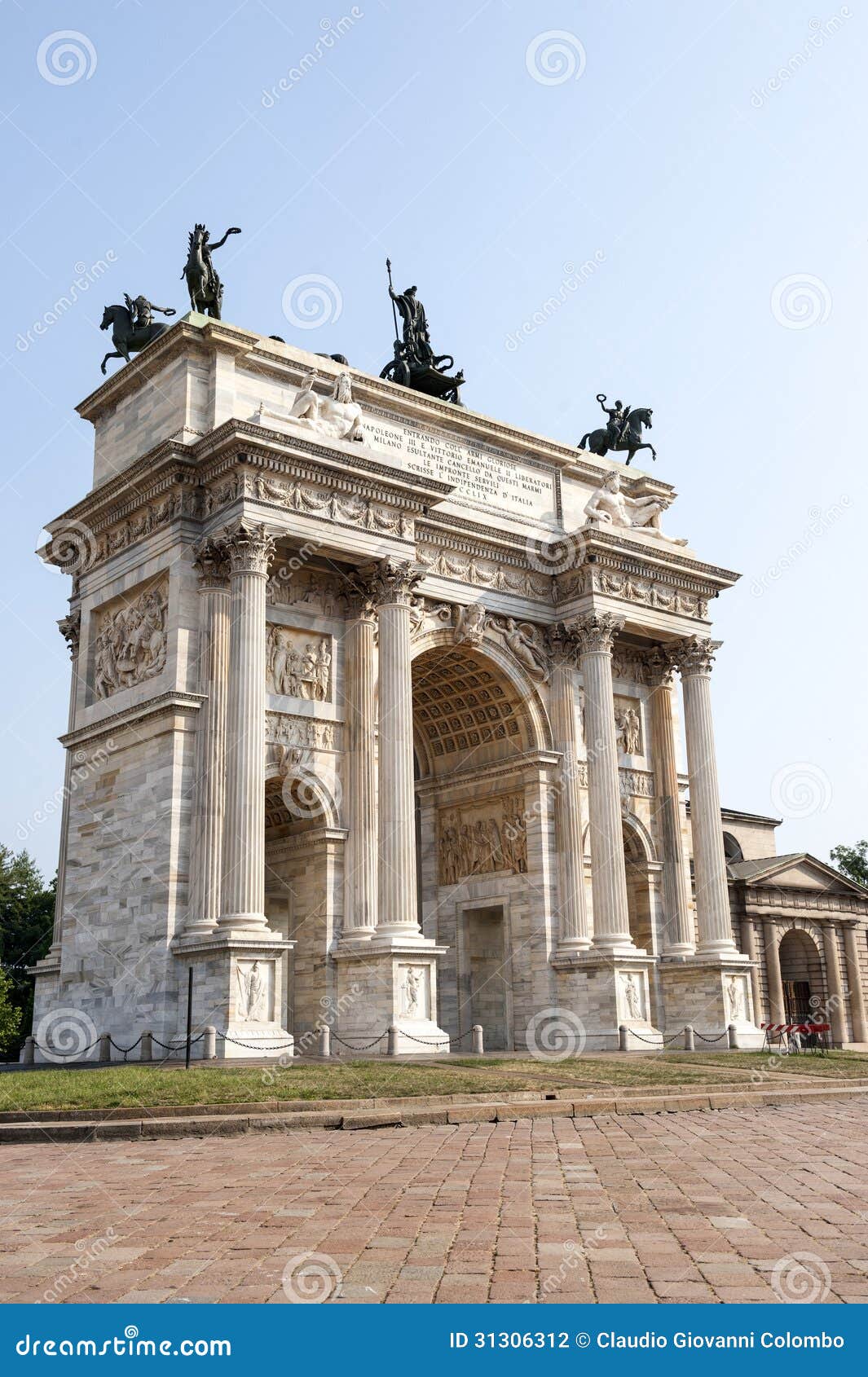 Milan (Italy) - Arco Della Pace Stock Photo - Image of sunny, blue ...