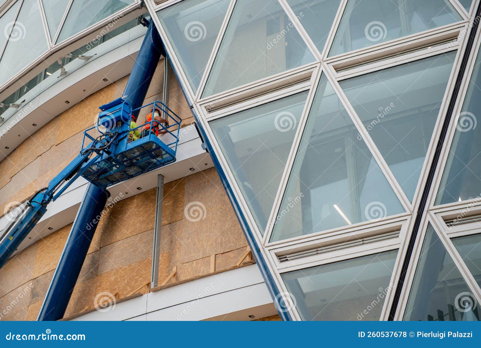 Worker at Work on the Lifting Platform Editorial Stock Photo - Image of ...
