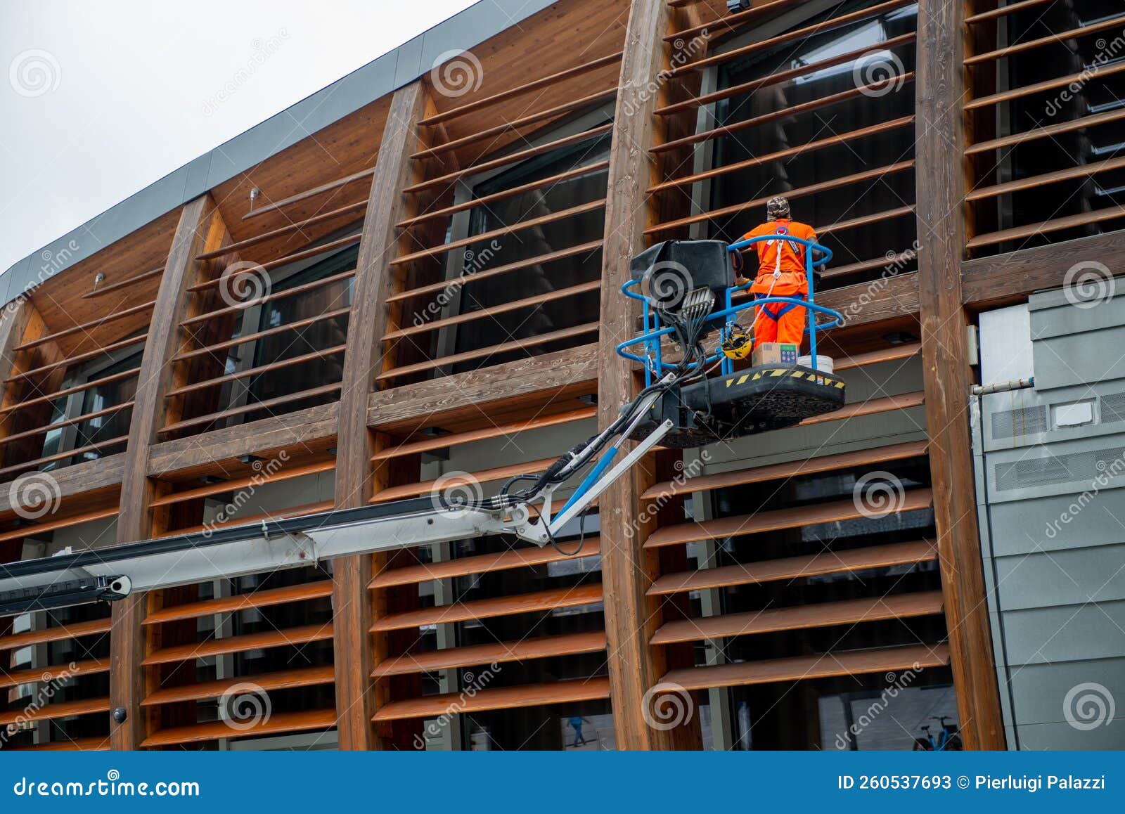 Worker at Work on the Lifting Platform Editorial Stock Photo - Image of ...