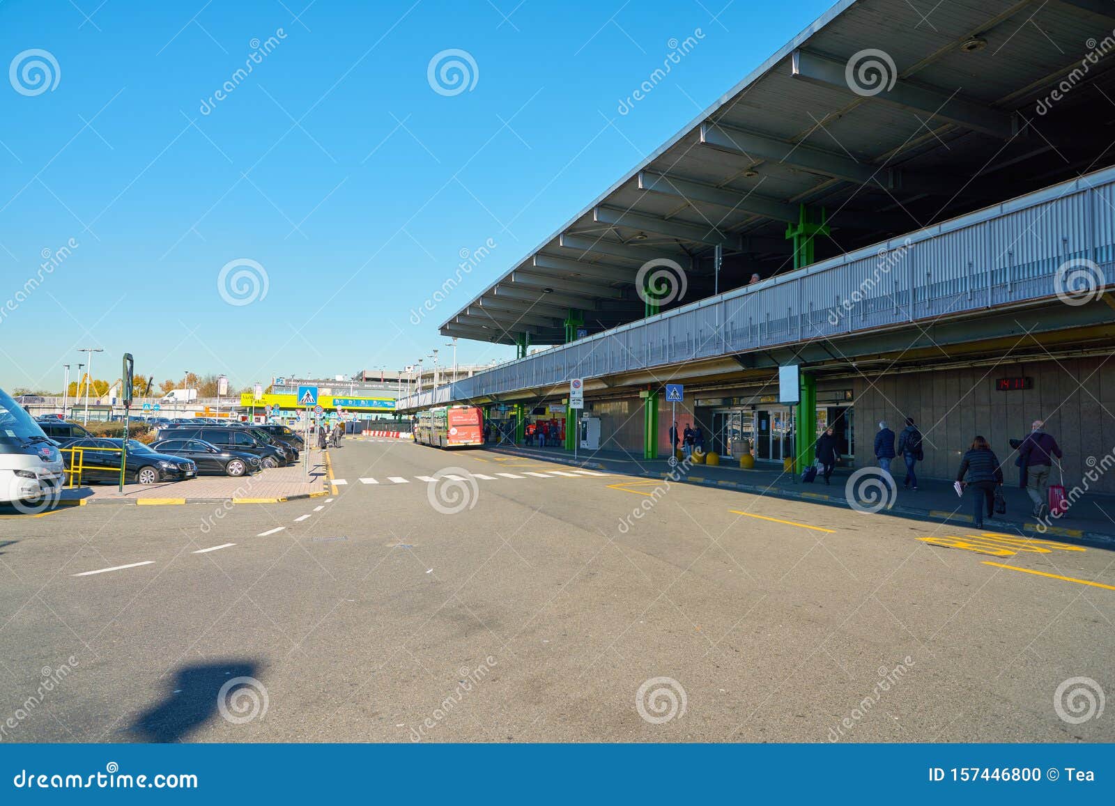Milan Linate Airport editorial image. Image of europe - 157446800