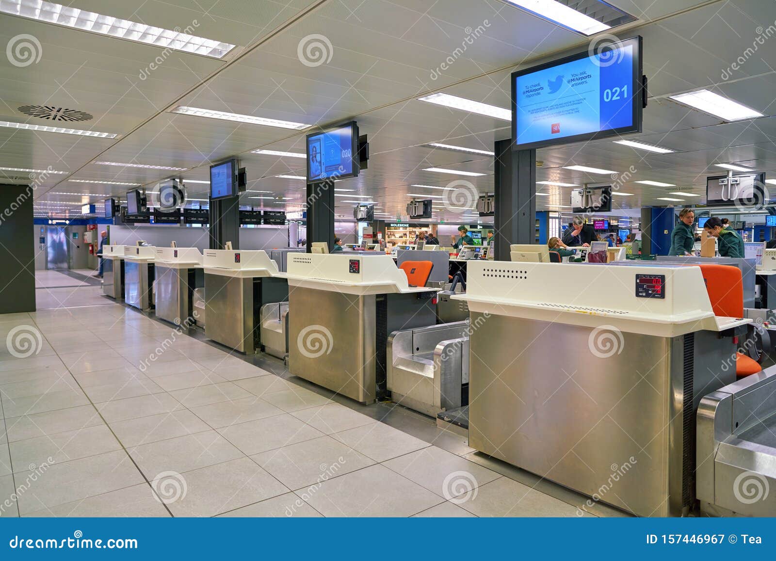 Milan Linate Airport editorial photography. Image of aviation - 157446967