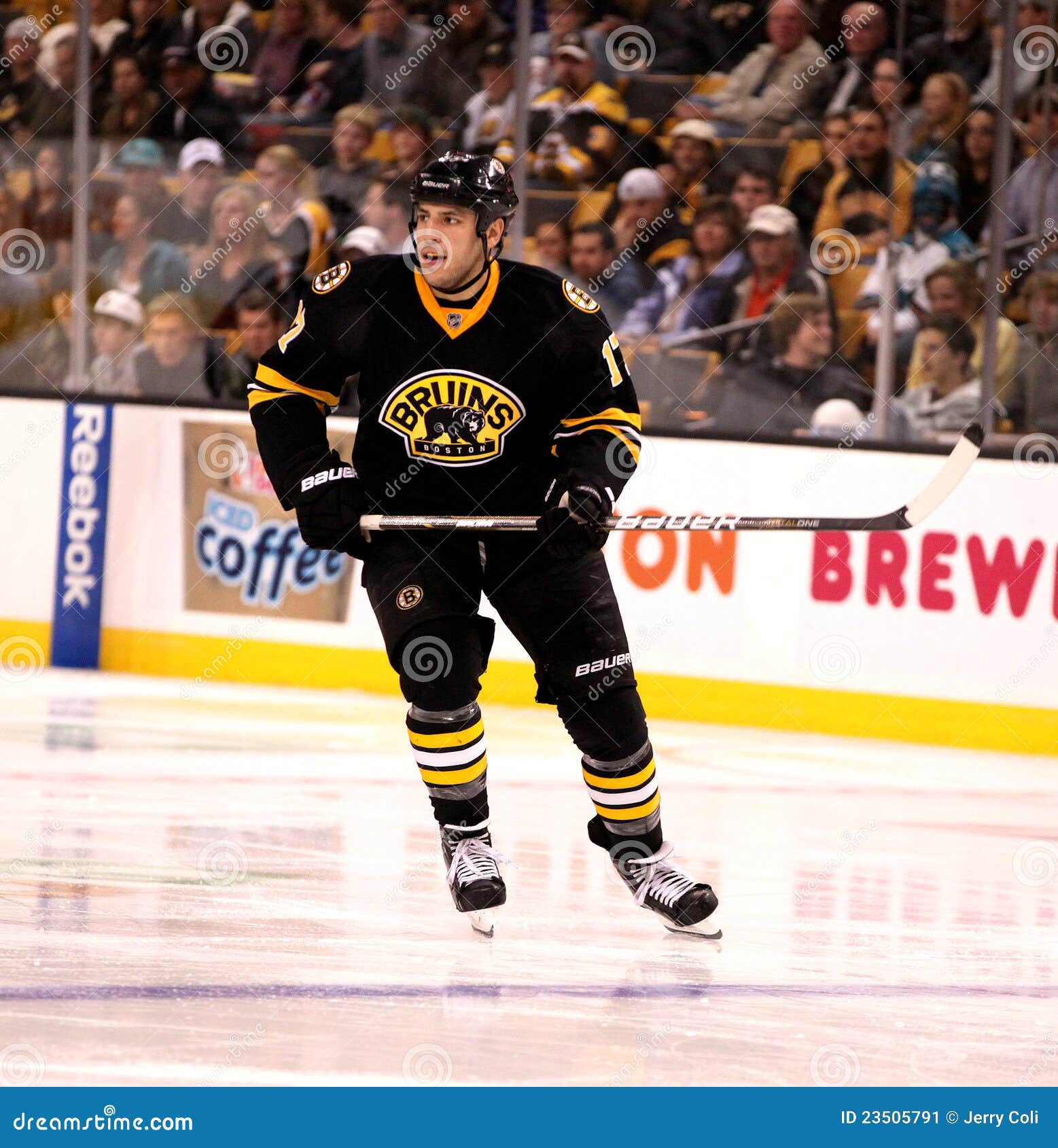 Milan Lucic Boston Bruins editorial photo. Image of pads - 23505791