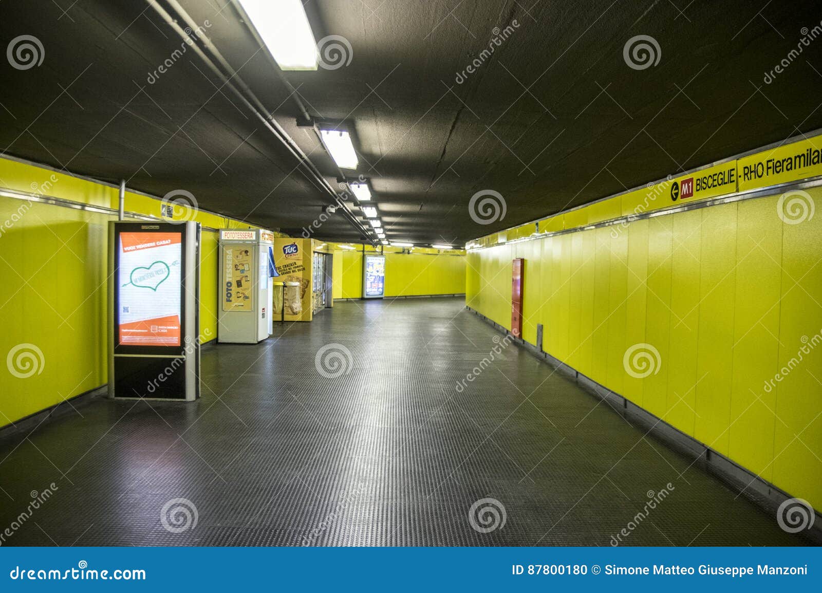 Milan Subway, Yellow Line editorial image. Image of metropolitana ...