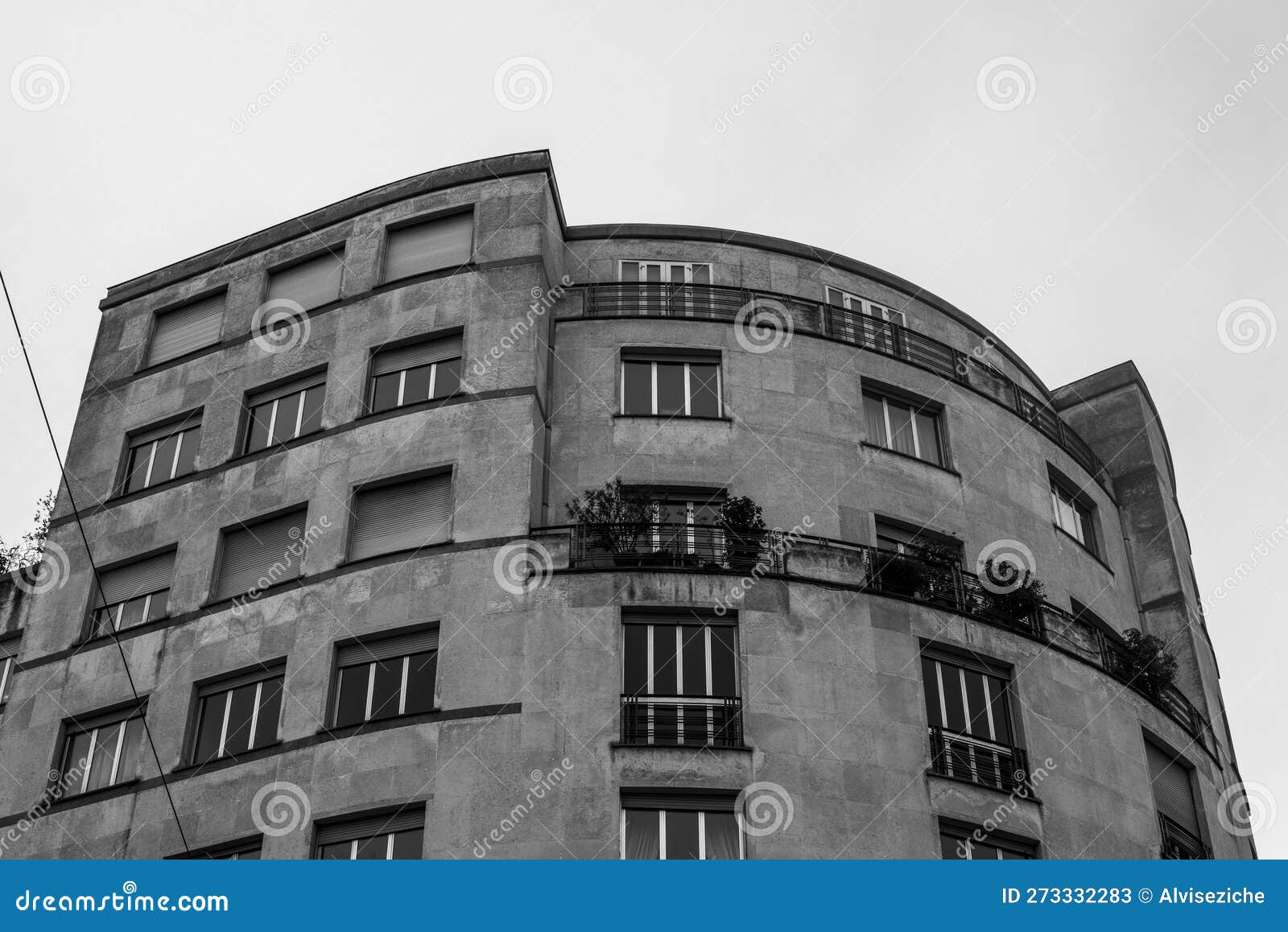 2022 12 28 Milano Buildings Stock Image - Image of urban, downtown ...