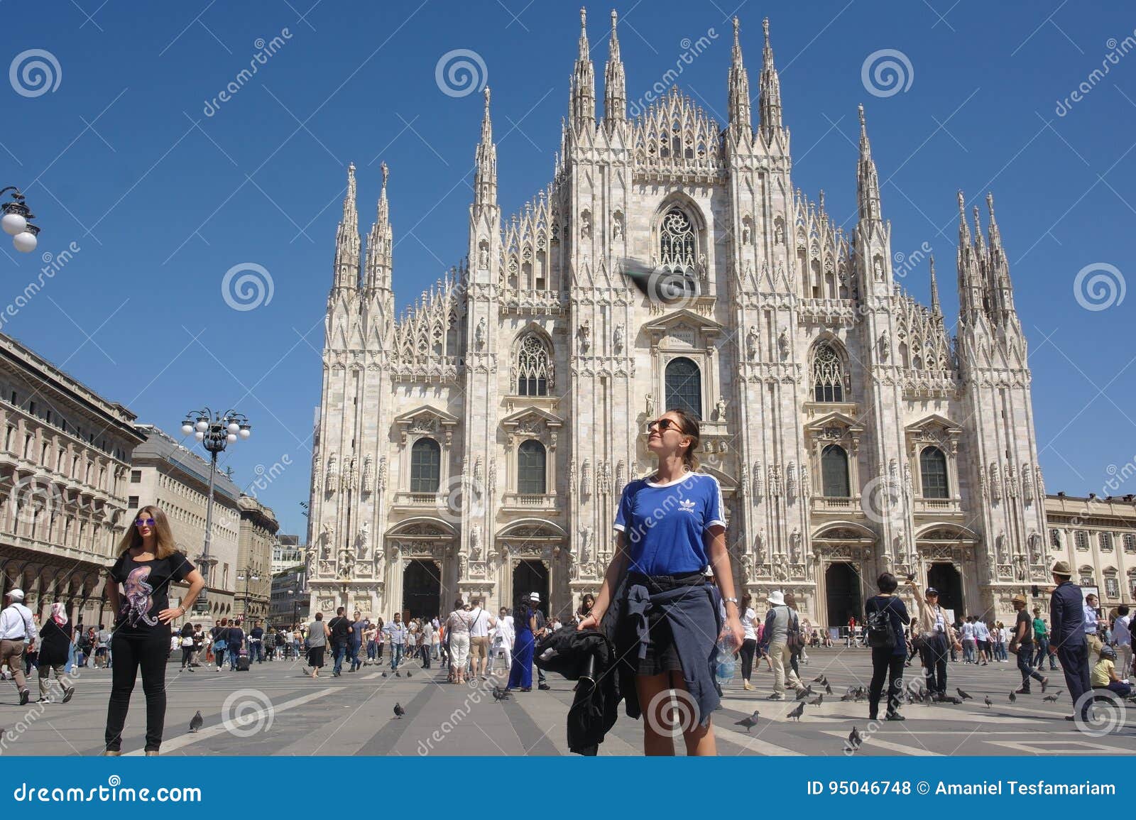 Milano`s Dome Facade and People Editorial Stock Photo - Image of turist ...