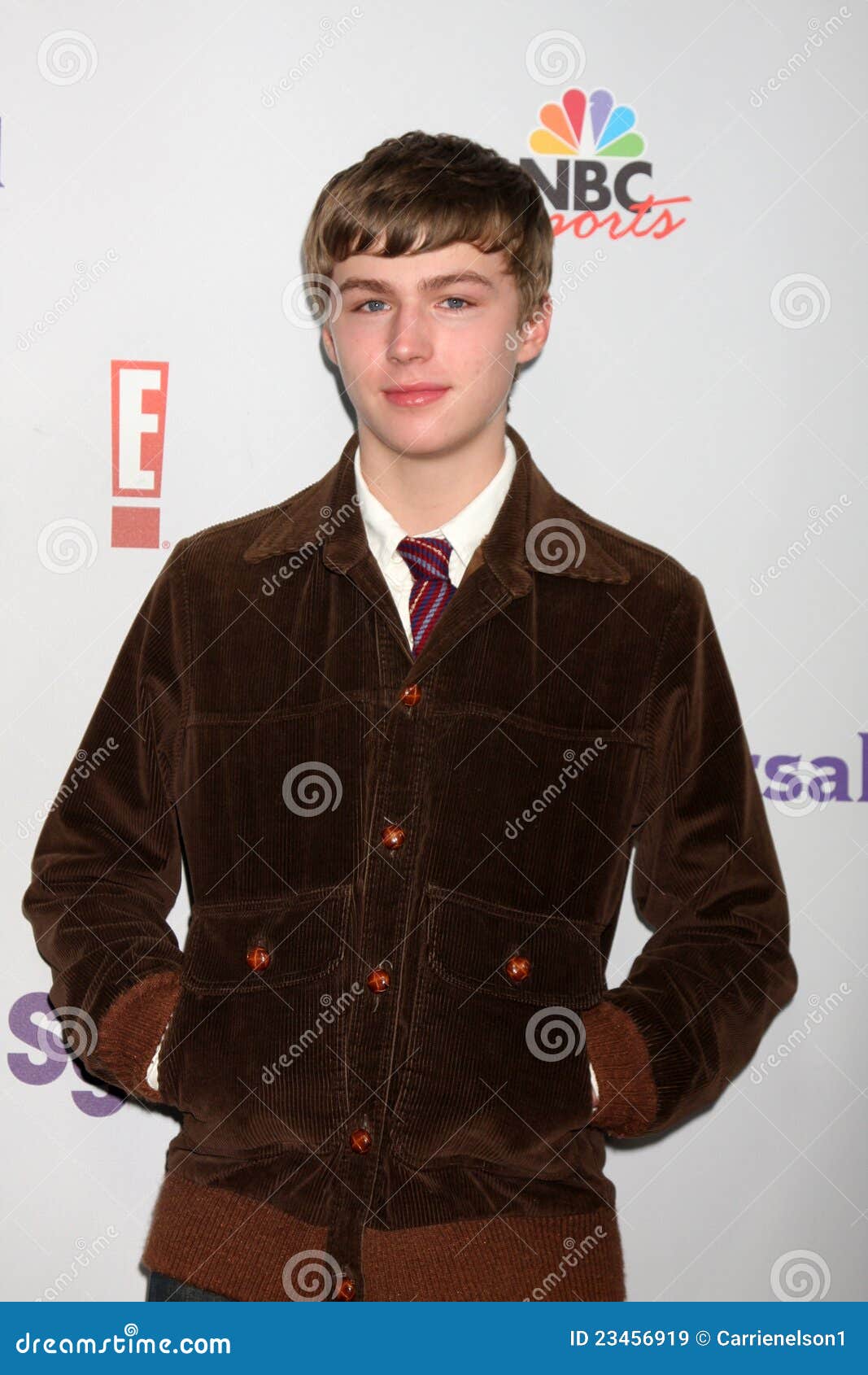Miles Heizer editorial stock image. Image of arriving - 23456919