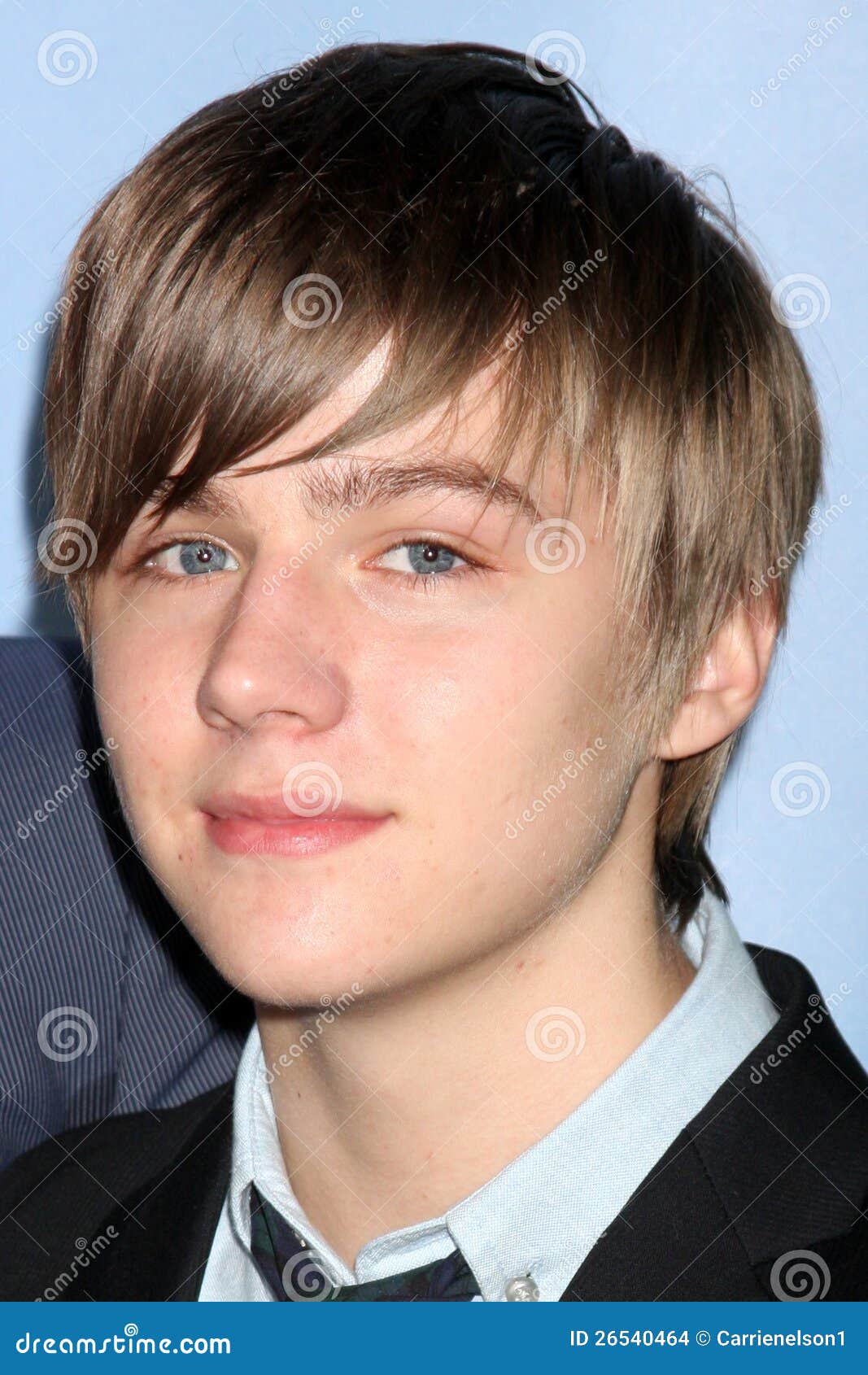 Miles Heizer editorial stock image. Image of hotel, party - 26540464