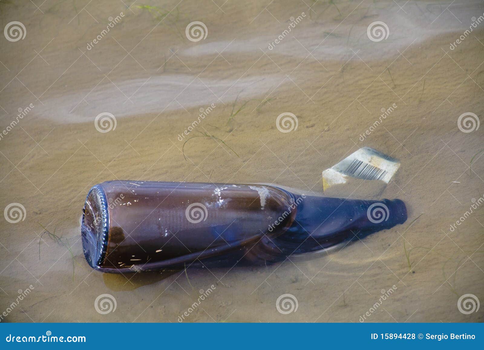 Milieuvervuiling stock foto. Image of verontreiniging - 15894428