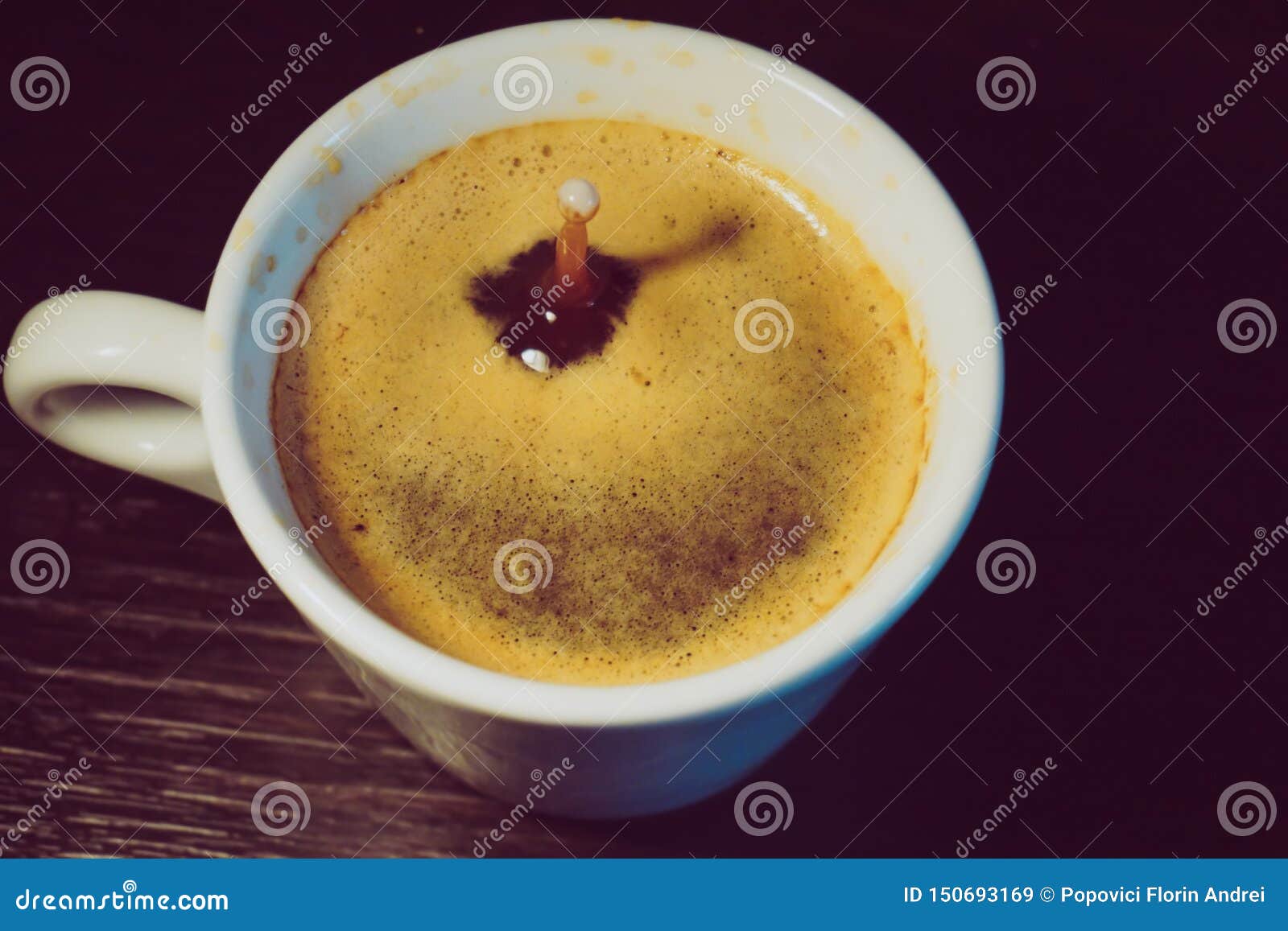 Drop Falling Cup Coffee Stock Images - Download 327 Royalty Free Photos