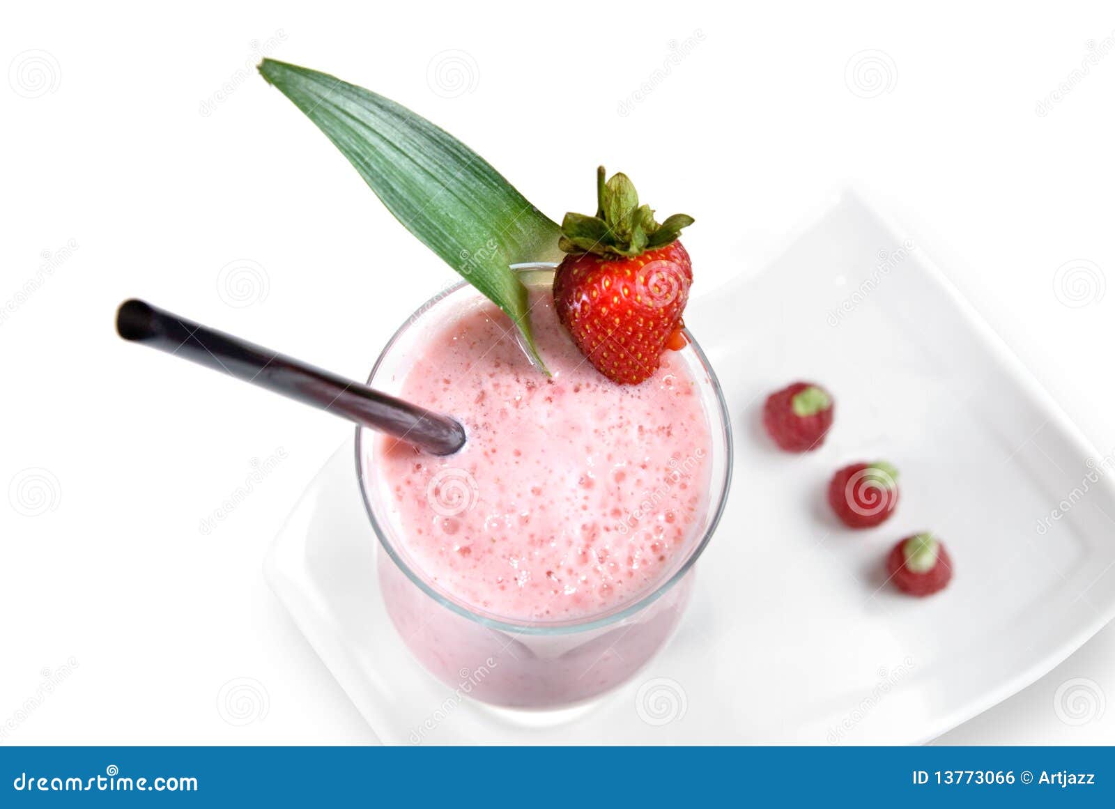 Milkshake de la fresa foto de archivo. Imagen de cereza - 13773066