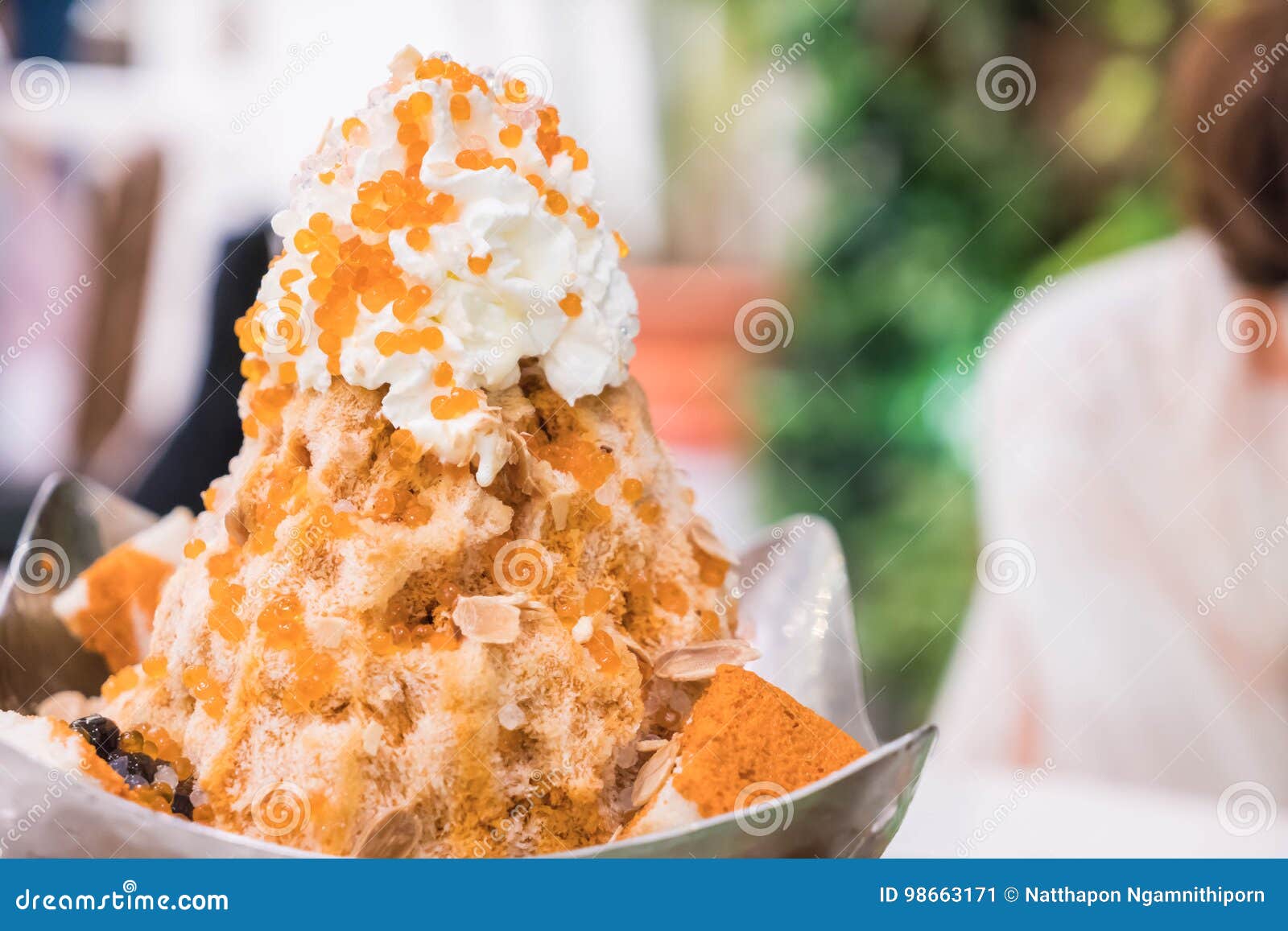 Milktea ice shave stock image. Image of refreshment, cream - 98663171