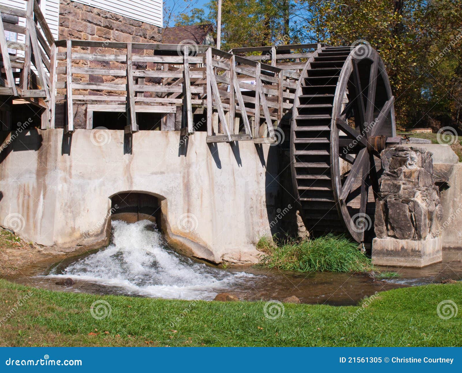 Mill with Wheel stock image. Image of grass, stream, water - 21561305