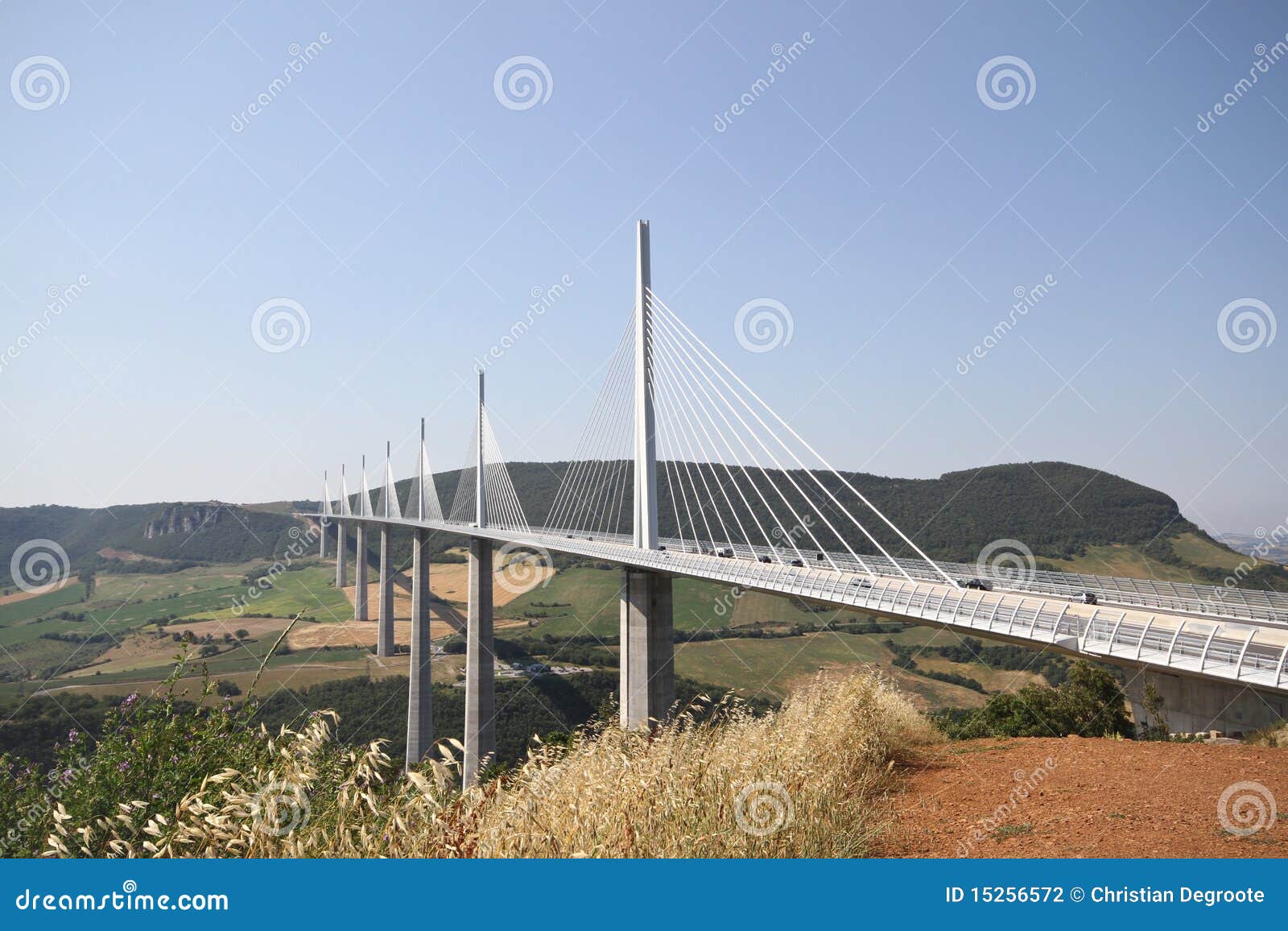 Millau Bridge editorial photography. Image of france - 15256572