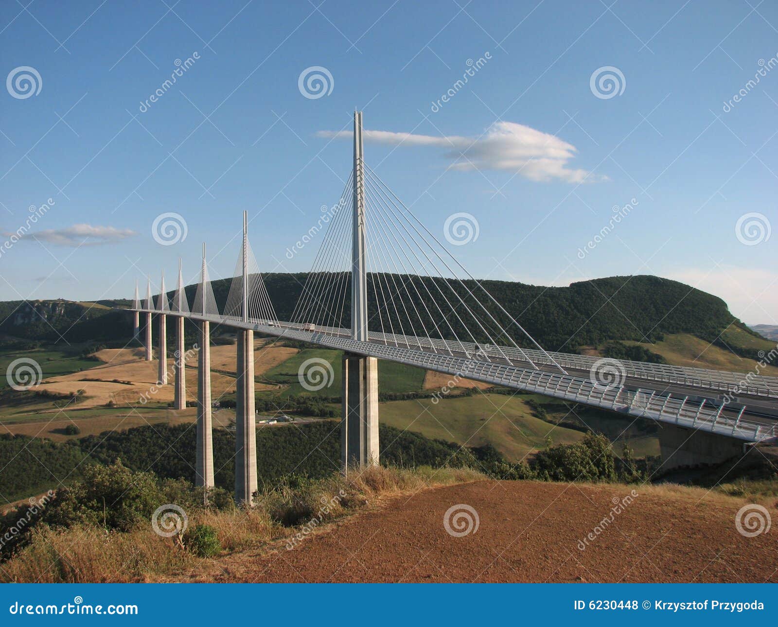 Millau Viaduct France editorial stock photo. Image of landscape - 6230448